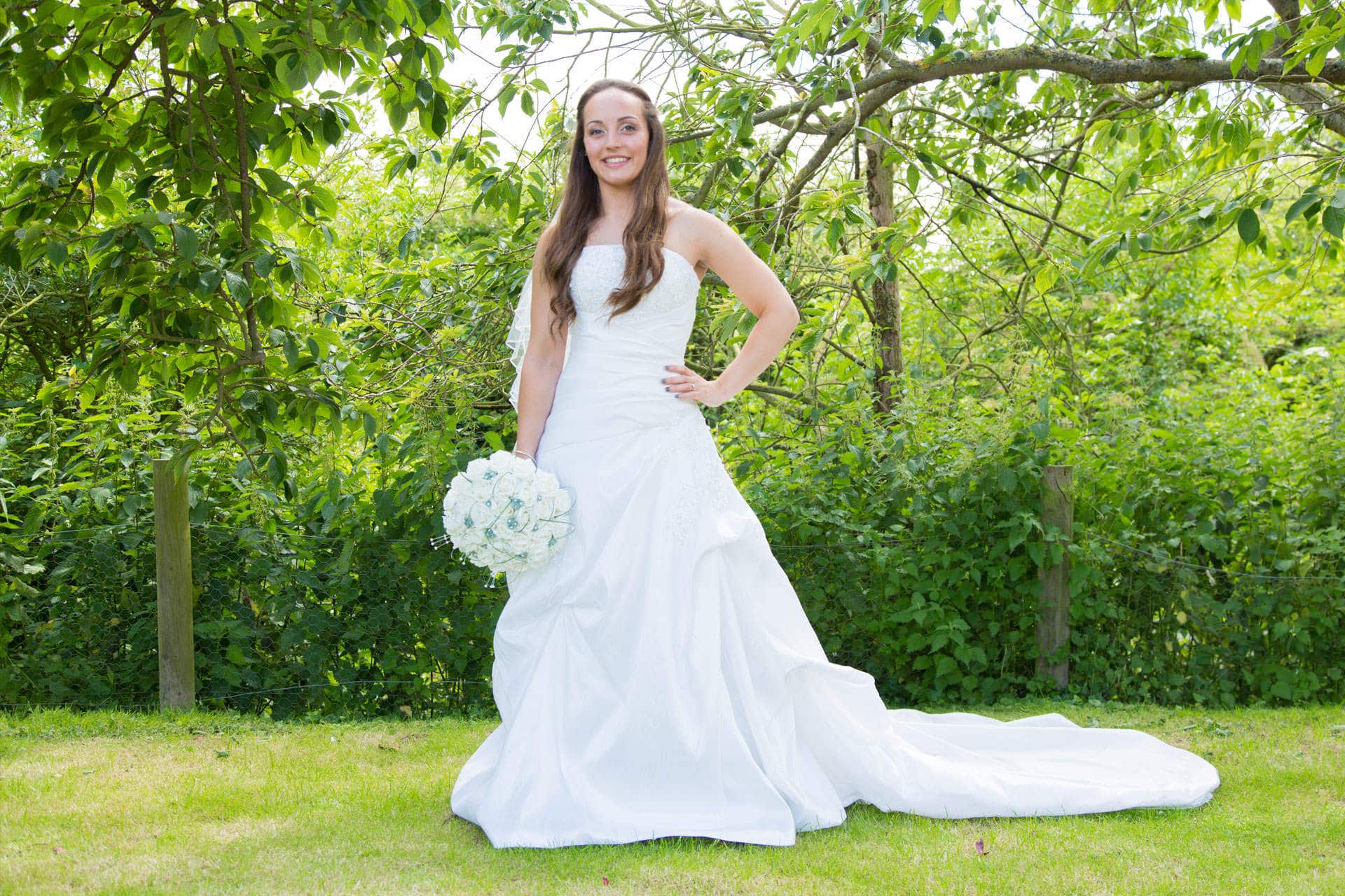 The ultimate guide to wedding dress shapes – Wedding Photographer ...