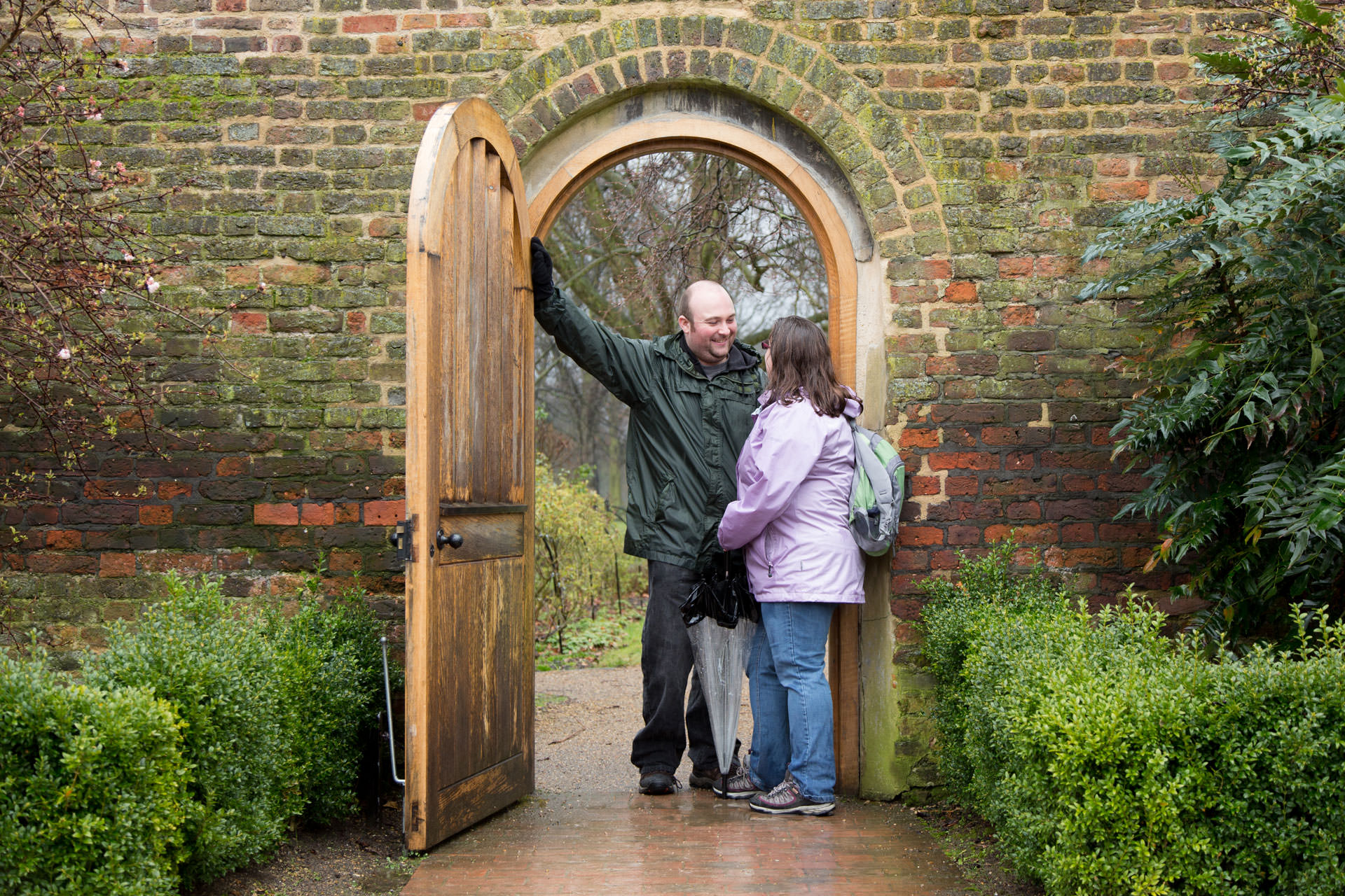 Top tips for pulling off an amazing engagement shoot in bad weather ...